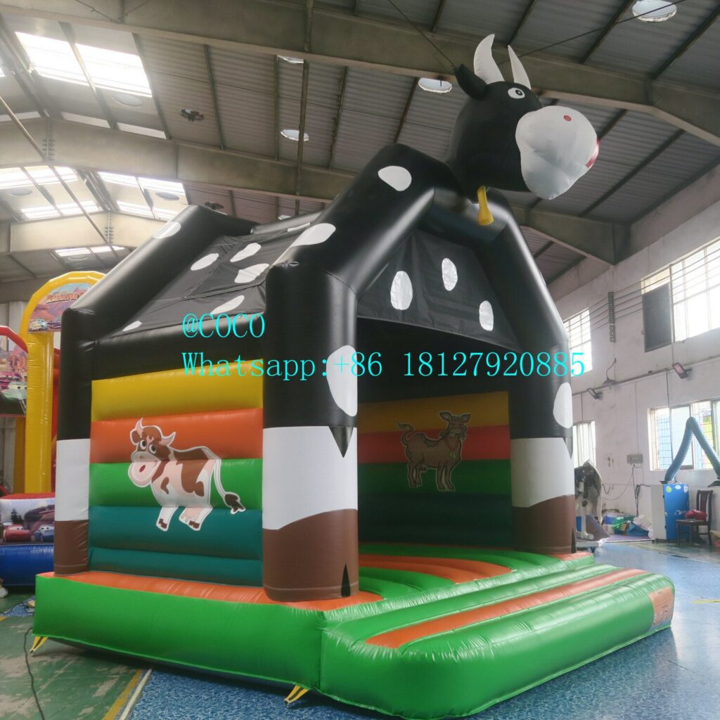 Roofed Inflatable Bouncy Castle House 4x4x35m Fun Cow Design For Kids ...
